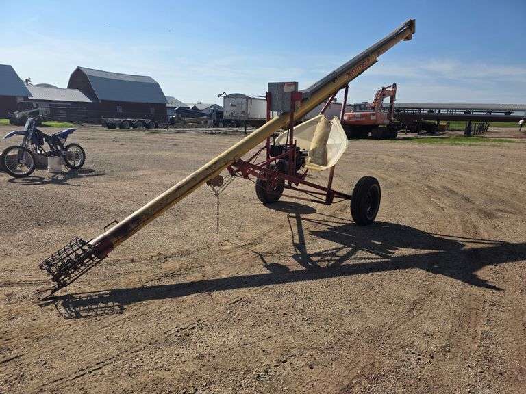 Westfield W60-26 Auger with Briggs and Stratton 11hp Gas Engine and ...