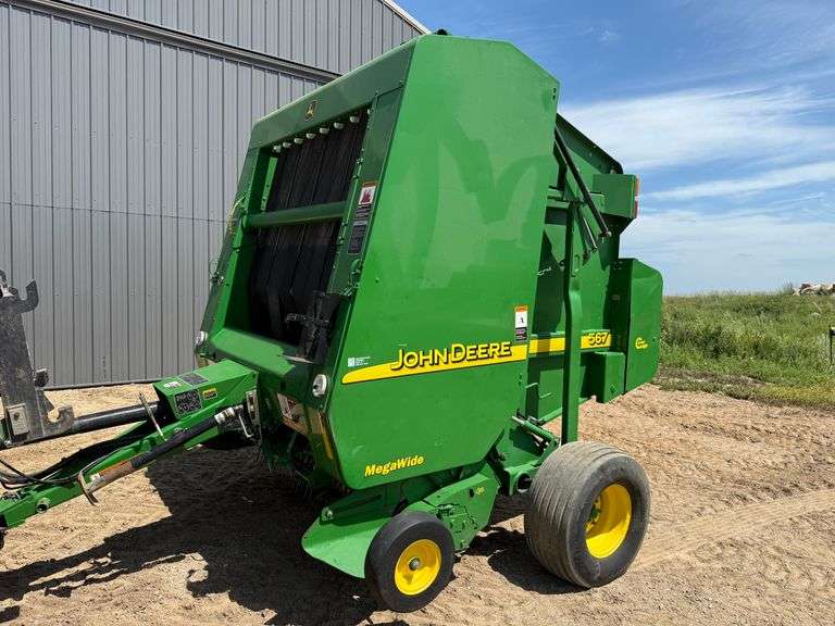 2006 John Deere 567 Round Baler, 22000 Bales, Mega Wide, Twine and Net ...