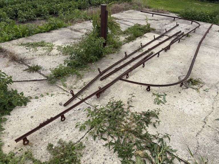 Barn Trolley Track - Fragodt Auction and Real Estate LLC