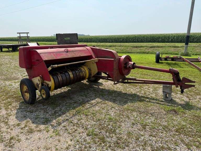 New Holland #68 Square Baler, Twine Knotters and Plunger, Rebuilt Under ...