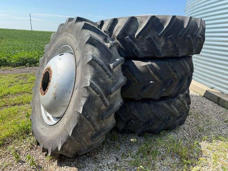 (4) 20.8R42 Combine Duals off an 8010 Combine, Stubble Damaged, 3 Hold ...