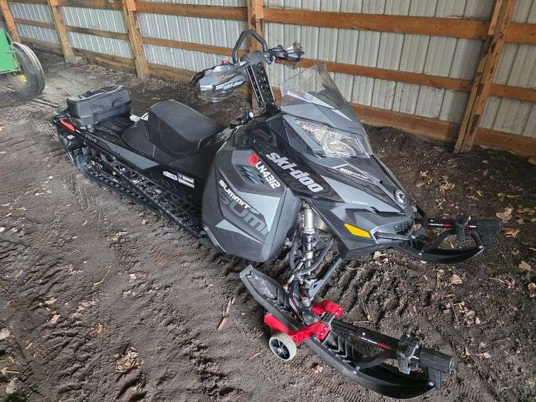 2018 Ski-doo Summit Snowmobile, 154” Track, 600 E-Tech, Electric Start ...