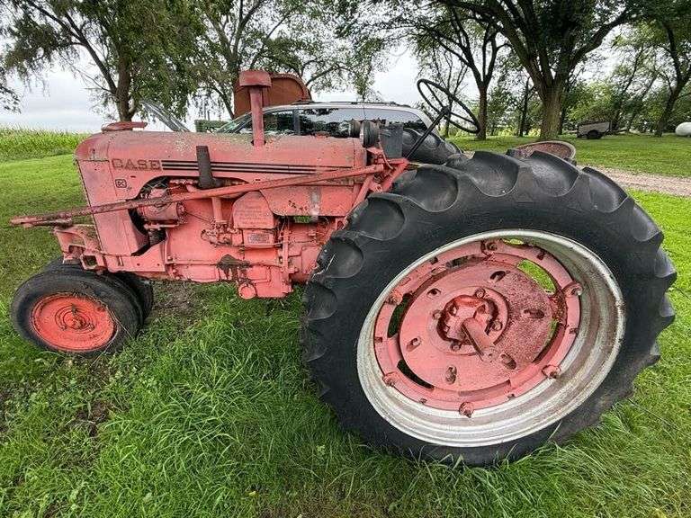 Case DC Tractor, Narrow Front, Has Not Been used for Many Years ...