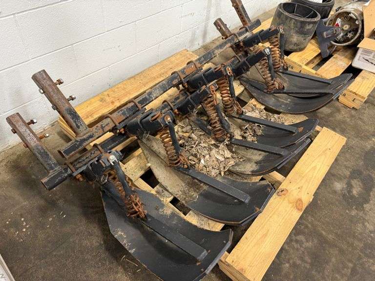 (6) Stalk Stompers for Gerringhoff Corn Head - Fragodt Auction and Real ...