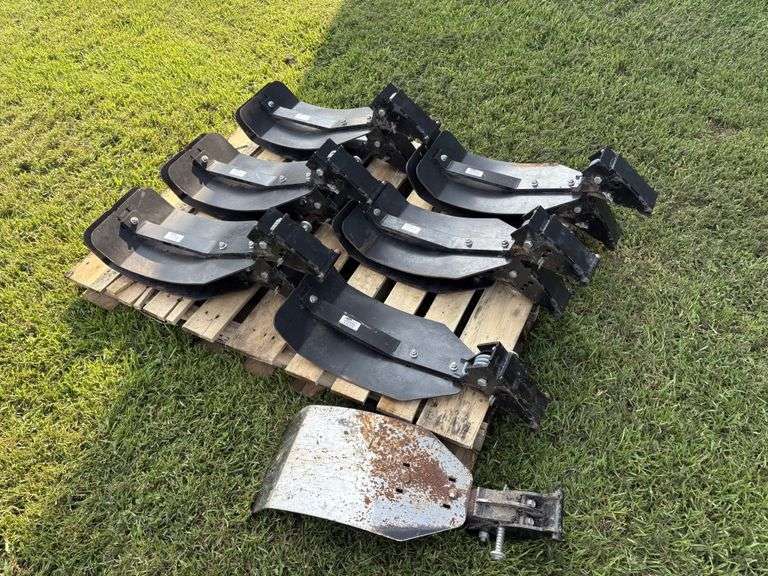 (12) NDY Stalk Stompers - Fragodt Auction and Real Estate LLC