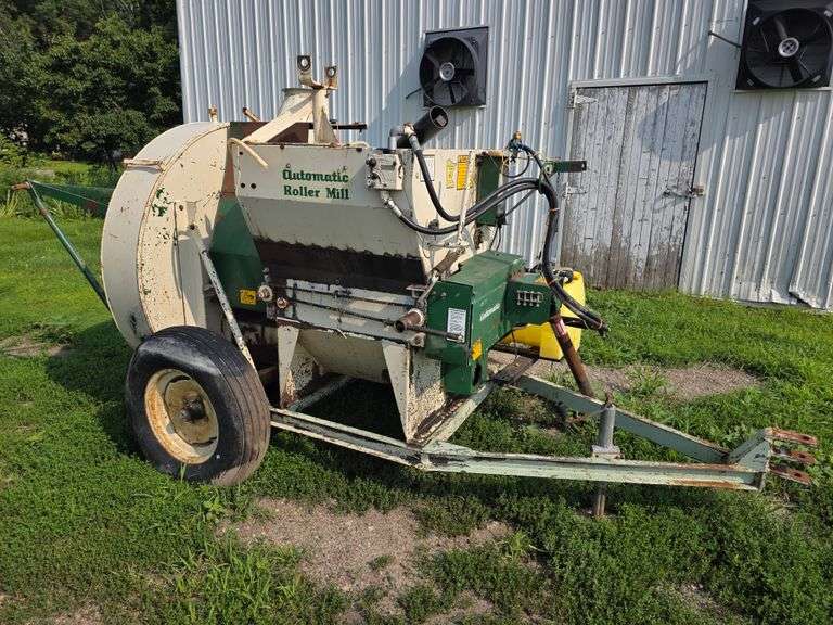 Automatic Silage Blower, Set up for High Moisture Corn, Set up with ...