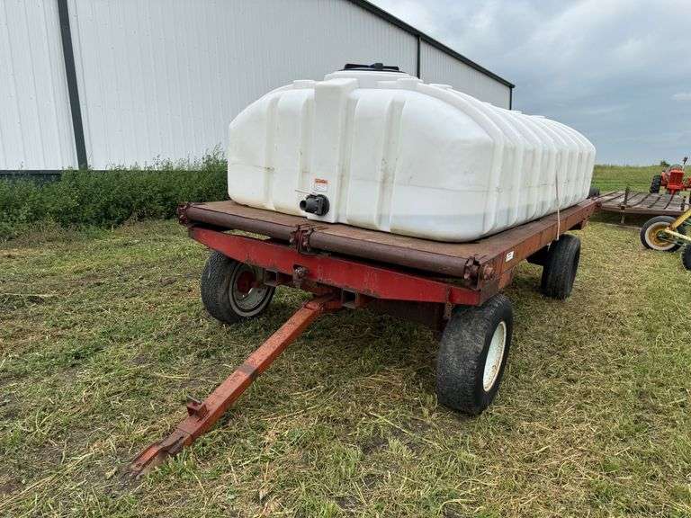 Water Trailer with 6 Bolt Hubs and Large Poly Tank, 6’ x 10’ x 32” Tall ...