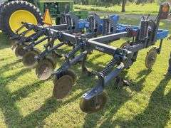 DMI 2500 3pt Mounted Ripper, 5 Shank 30” Spacing, Gauge Wheels ...