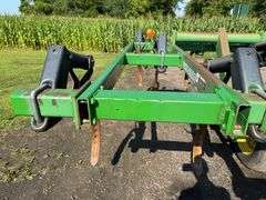 John Deere 680 Chisel Plow, 17’, Walking Tandems, Single Point Depth ...