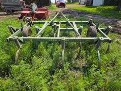 12’ John Deere 1600 Chisel Plow, 3pt, 12 Shank, Most Points Can be ...