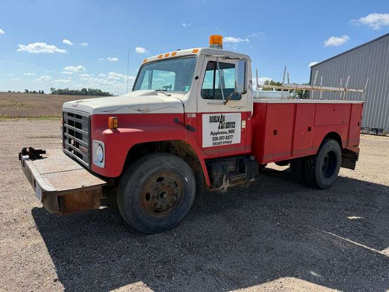 1986 International S1700 Service Truck, IH Diesel Engine, Spicer Double ...