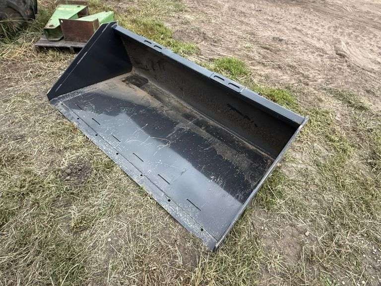 Wolverine 72” Wide Bucket, Low Profile, Skid Loader Mount - Fragodt ...