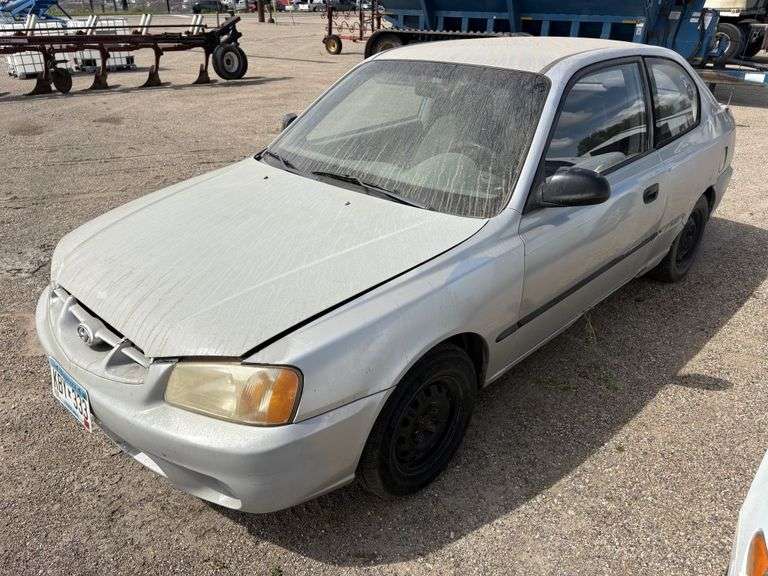 2000 Hyundai Accent, 2 Door, 175/70R13 Tires, 5 Speed Manual, Cloth ...