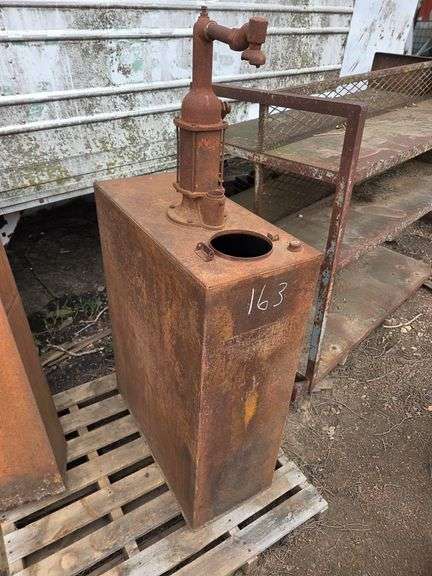 Bulk Oil Container - Fragodt Auction and Real Estate LLC