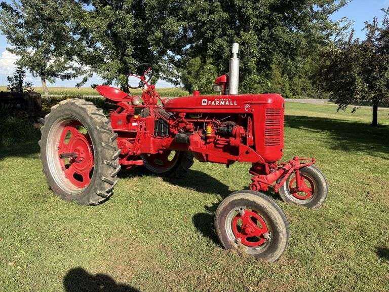 1952 Farmall Super C, WF, 11.2-36 Rears, 5.00-15 Fronts, PTO, 6V, SN ...