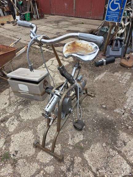 Antique Exercise Bike, Working Order Per Seller - Fragodt Auction and ...