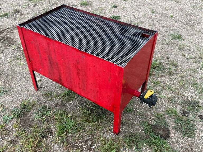 Oil Filter Drain Tank - Fragodt Auction and Real Estate LLC