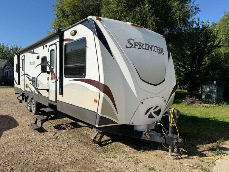 2013 Keystone Sprinter Camper, 32’ Long, 2 Slide Outs, Awning, Outdoor ...