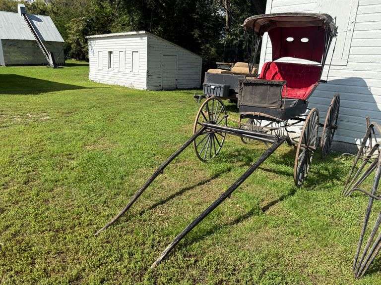 Studebaker One Seater Buggy, Single Horse Hookup with Canopy - Fragodt ...