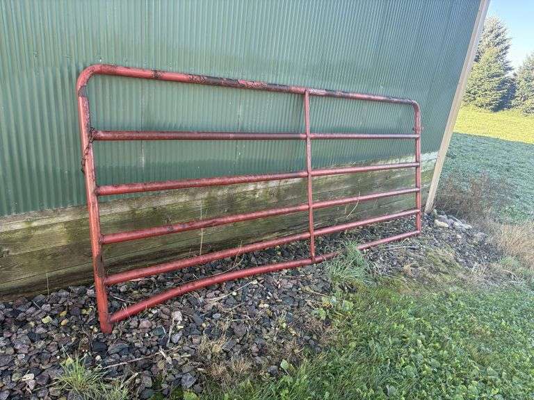 HW Brand Pipe Gate, 10’, 48” tall - Fragodt Auction and Real Estate LLC