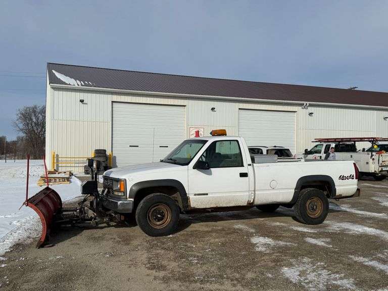 1997 Chevrolet 2500 Single Cab 4x4 Pickup, 169,710 Miles, with 8’ Wide ...