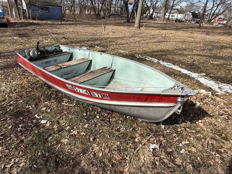 1974 Lund 14’ Fishing Boat with 7.5hp Mercury Engine, Needs a New ...