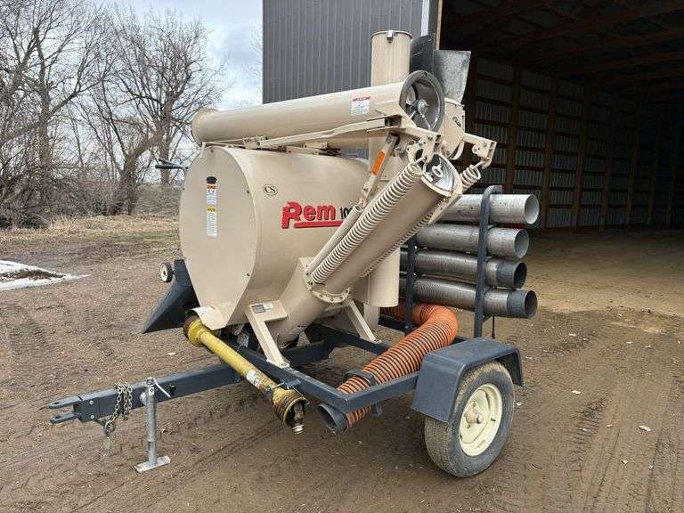REM 1026B Grain Vac, 7” Pipe, 1-3/8” 1000 PTO, Bought New, Stored ...