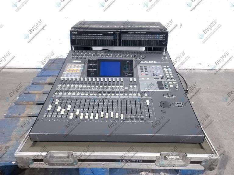 Yamaha O2R Digital Recording Console w/ MB02 Peak Meter Bridge in ...