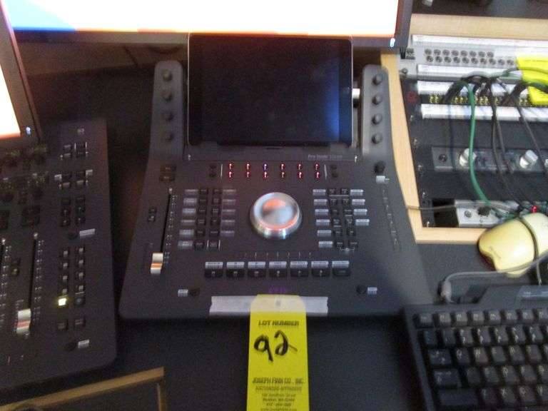 (1) Avid S3 Pro Tools Control Surface w/ Avid Pro Tools Dock - Joseph ...