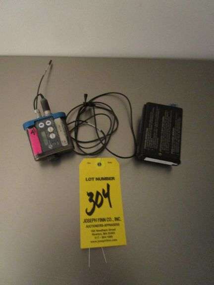 (1) Lectrosonics R1A IFB Receiver w/ SMQVE Belt Pack Transmitter Block ...