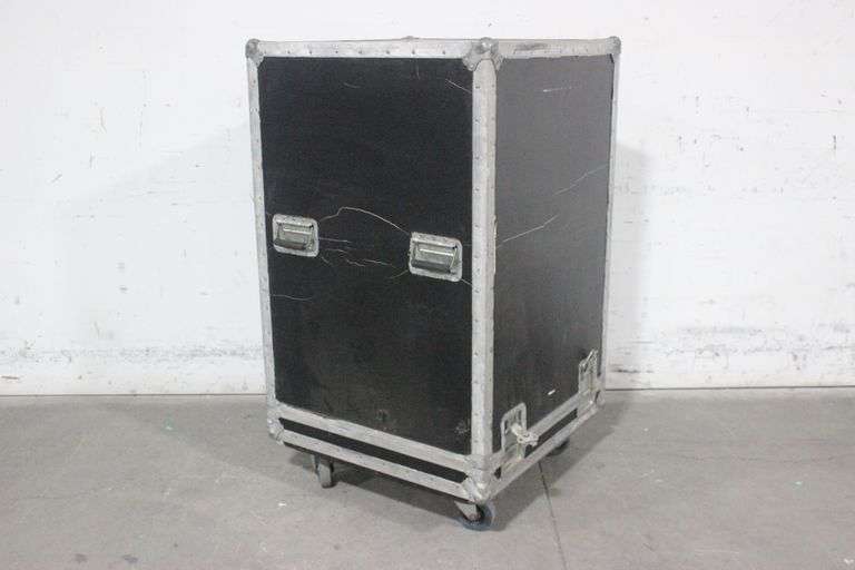 28x28x43 Hard Wheeled Case - Joseph Finn Co., Inc.