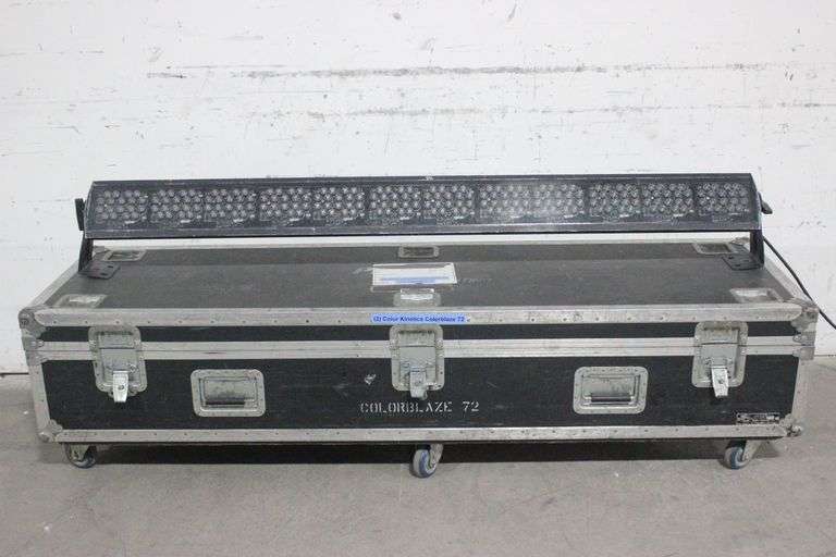 Color Kinetics ColorBlaze 72 LED Batten Light in Wheeled Hard Case ...