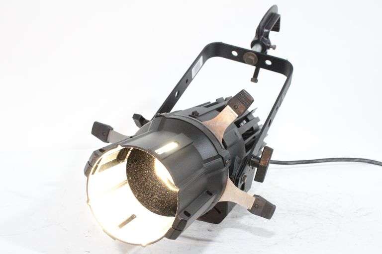 ETC Source Four LED w/ ReNEW Daylight LED Retrofit Engine Assembly & C ...