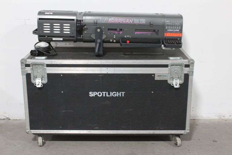 Robert Juliat Super Korrigan HMI 1200W Follow Spotlight w/ Robert ...