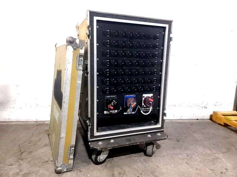Whirlwind Patch Panel in Wheeled Rack Case w/ (56) 3-Pin Female XLR ...
