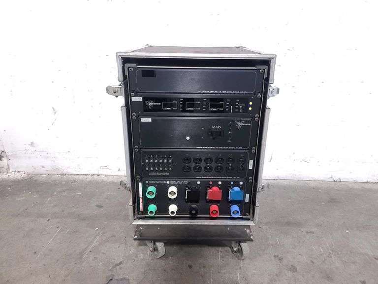 Motion Laboratories 200A Power Distro System in Wheeled Rack Case - L21 ...
