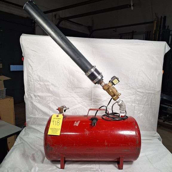 SINGLE-BARREL AIR/CONFETTI CANNON (1 PIECE) - Joseph Finn Co., Inc.