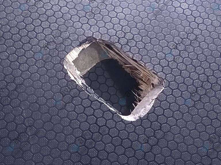 TRT Transtech P2.5 LED iPoster Screens w/ Soft Carry Bag in Wheeled ...