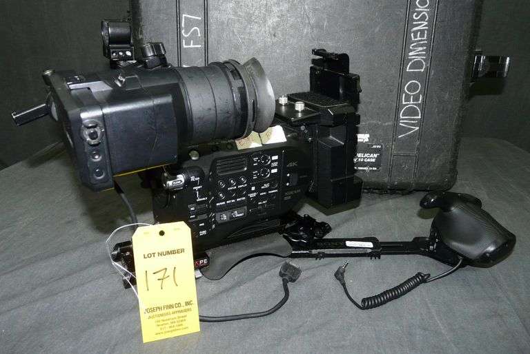 Sony PXW-FS7 MKII XDCAM Super 35 4K Camera with XDCA-FS7 Extension Unit ...