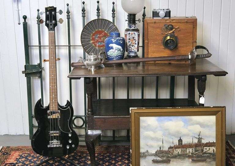 OLD TOWN HALL AUCTION: ANTIQUE FURNISHINGS, ARTWORK AND COLLECTABLES ...