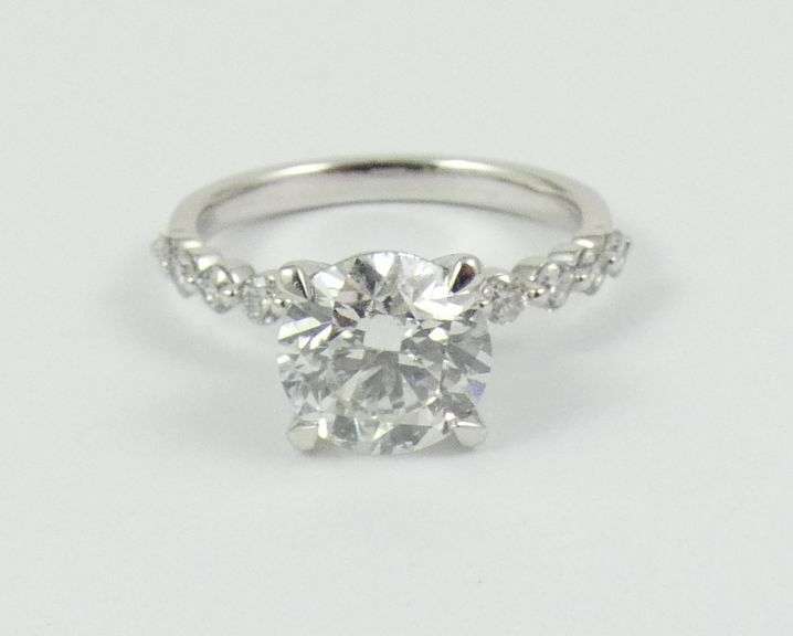 HIGHLY IMPORTANT DIAMOND RING - Gardner Galleries