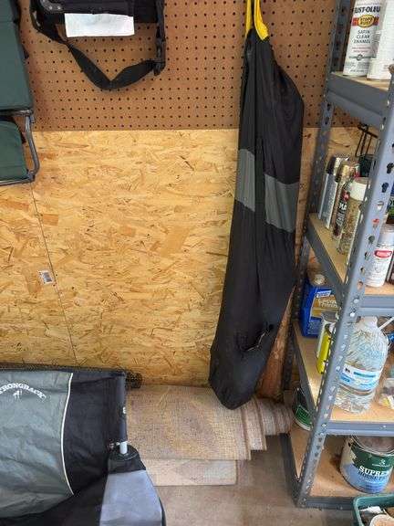 Lawn chairs, ez up pop up tent - Gary Realty & Auction