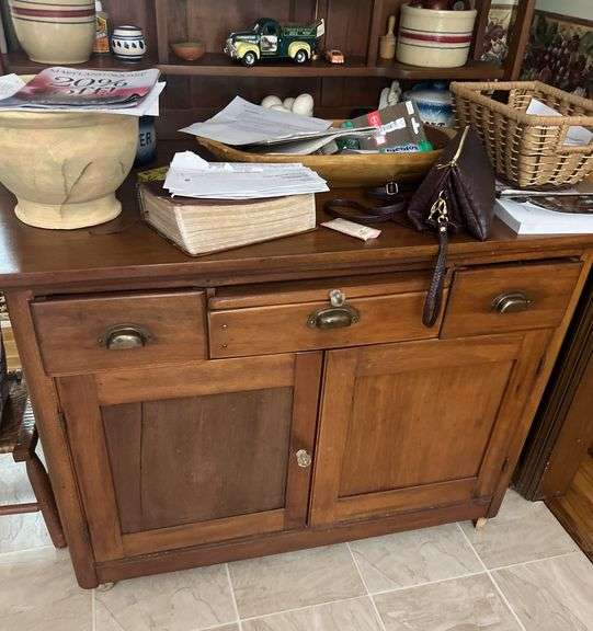 Poplar kitchen cabinet 44x27x73 cabinet only! - Gary Realty & Auction