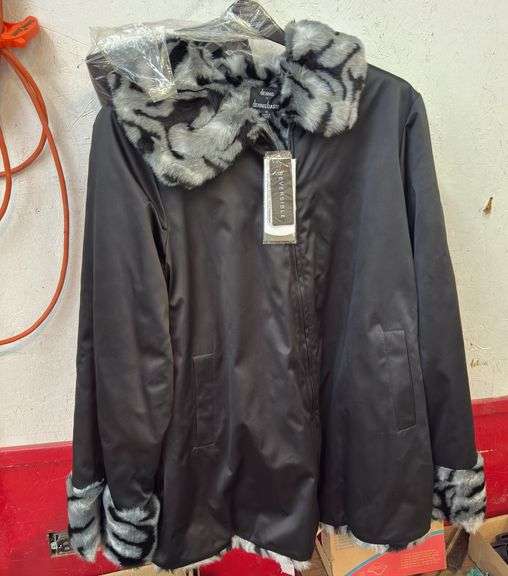 Dennis basso 1xl coat satin reversible faux fur - Gary Realty & Auction