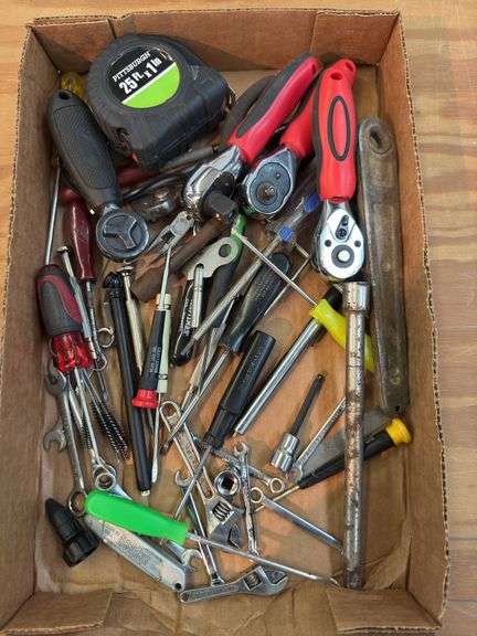 Small tools - Gary Realty & Auction