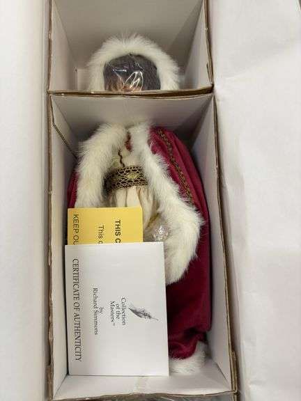 Assorted dolls - Gary Realty & Auction
