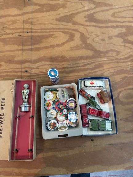 Pee wee Pete, poker chips, metal cars - Gary Realty & Auction