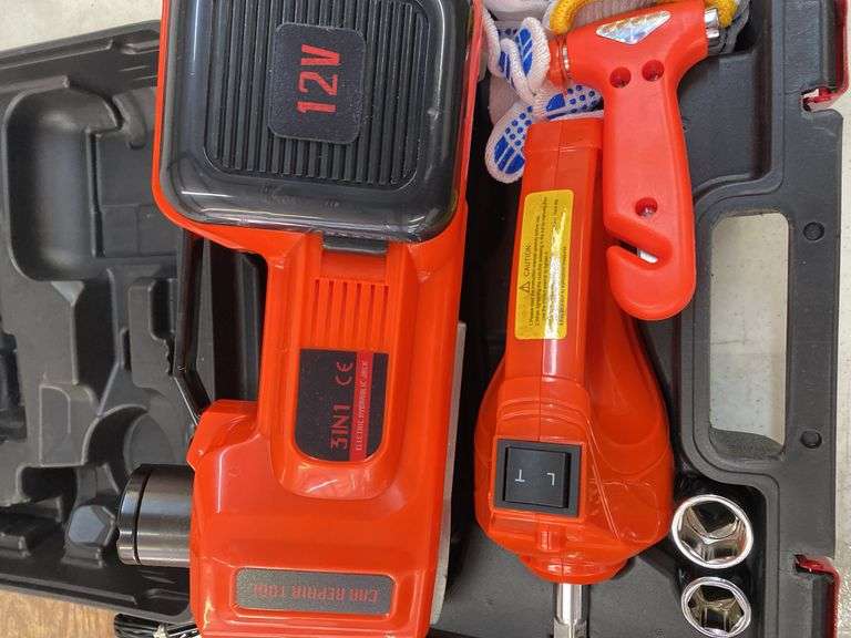 Car repair tool set - Gary Realty & Auction
