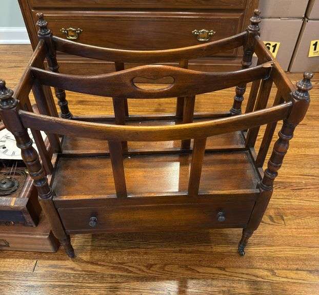 Magazine rack, clock, clerk box - Gary Realty & Auction