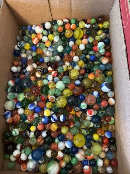 Assorted marbles - Gary Realty & Auction